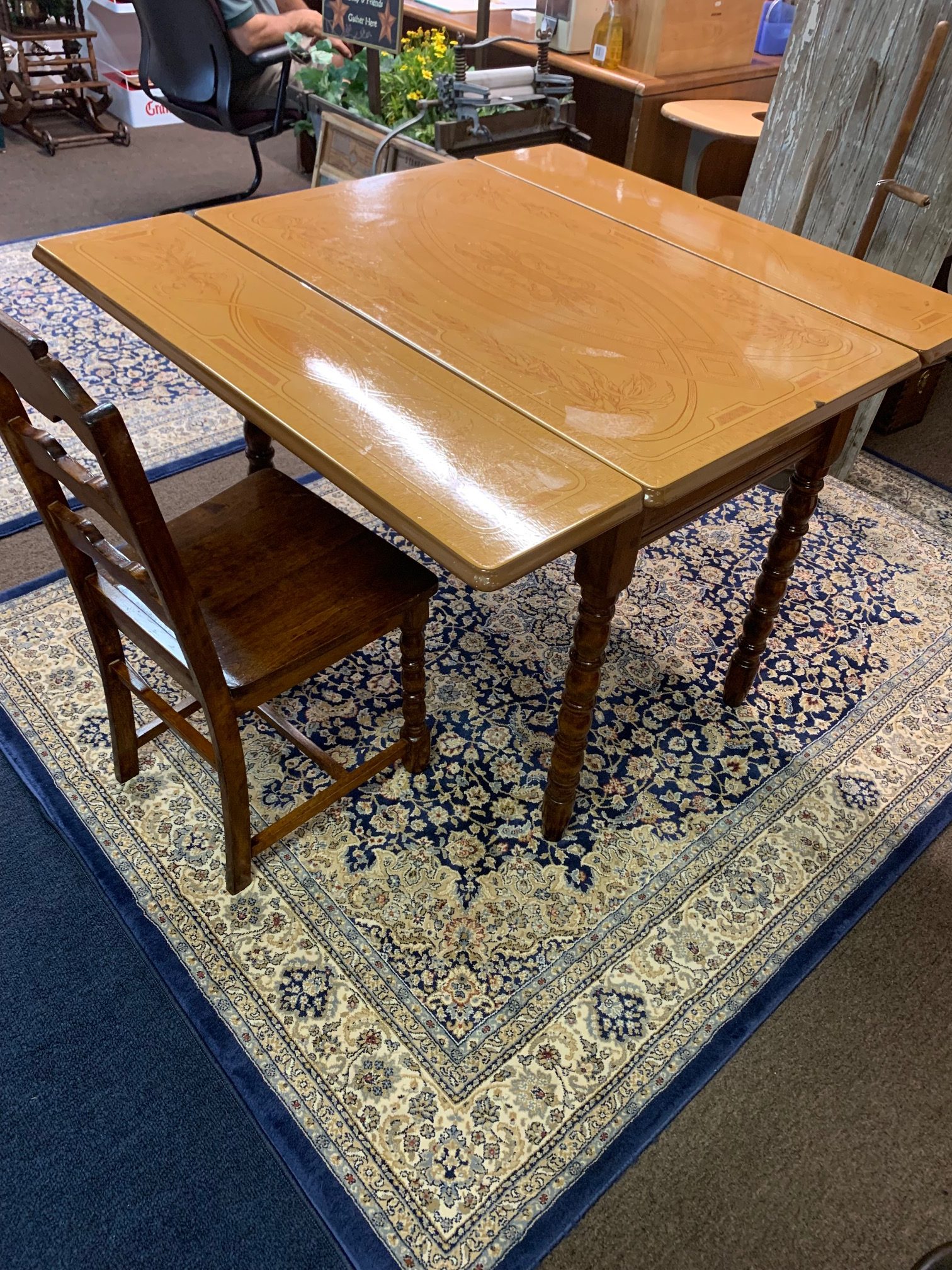 10 Secrets to Antique Shopping - Texas Vintage Shop Directory